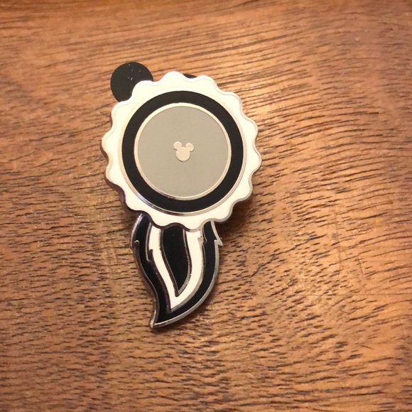 Disney | Jewelry | Authentic Disney Pin Each Pin 7 Or 4 Pins For 8 ...